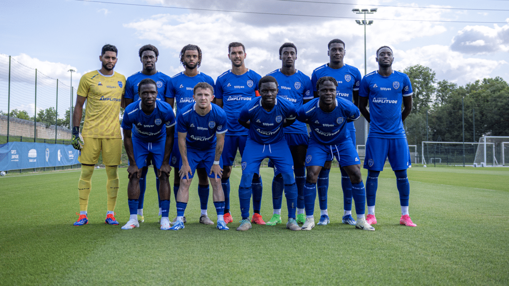 Amical - L'ESTAC s'incline face au Paris FC - ESTAC